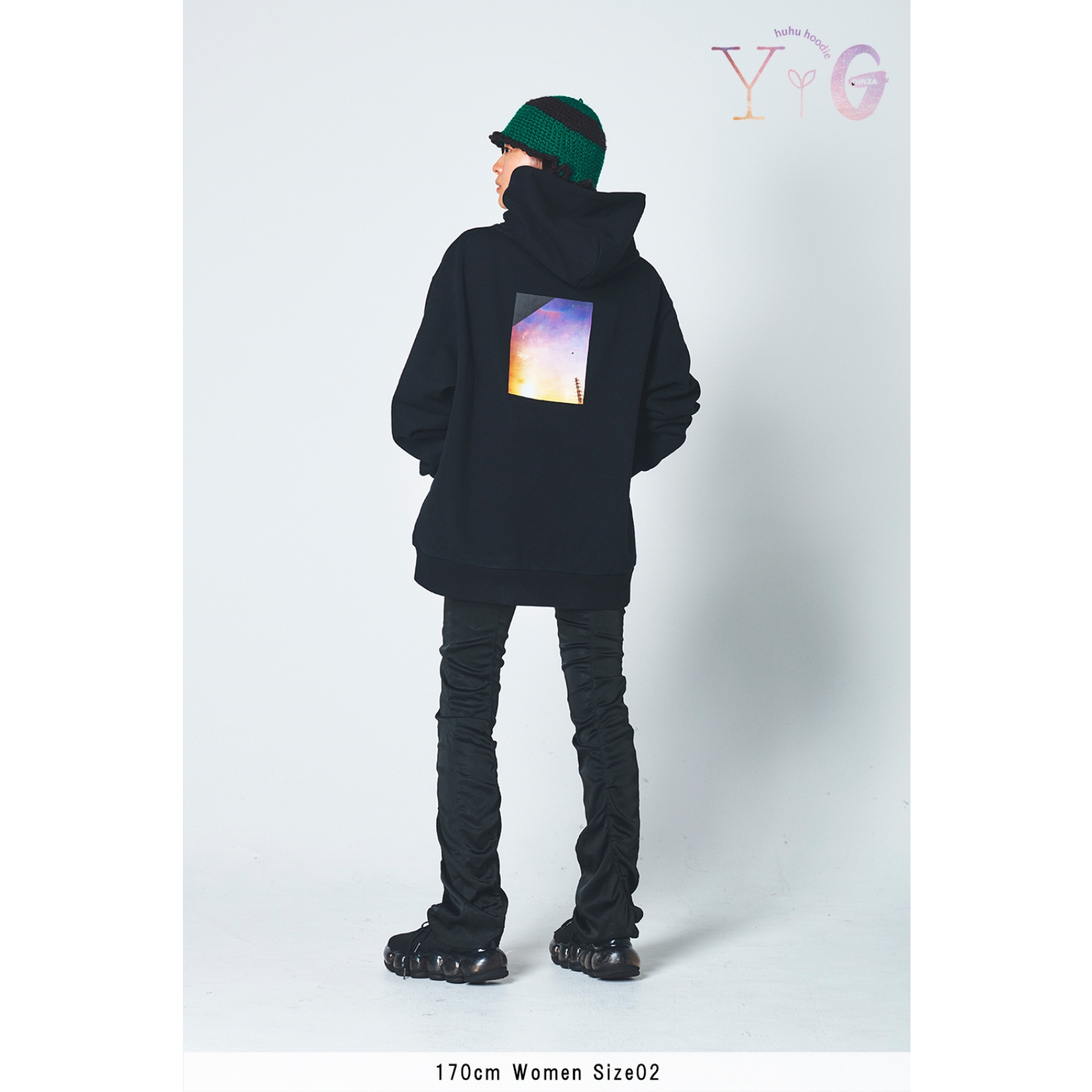 〈huhu フーディ〉PHOTO PRINT | Yui Aragaki × Ginza huhu hoodie STORE