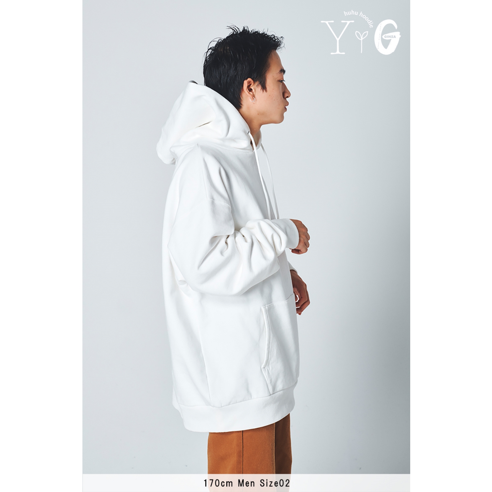 〈huhu フーディ〉WHITE | Yui Aragaki × Ginza huhu hoodie STORE